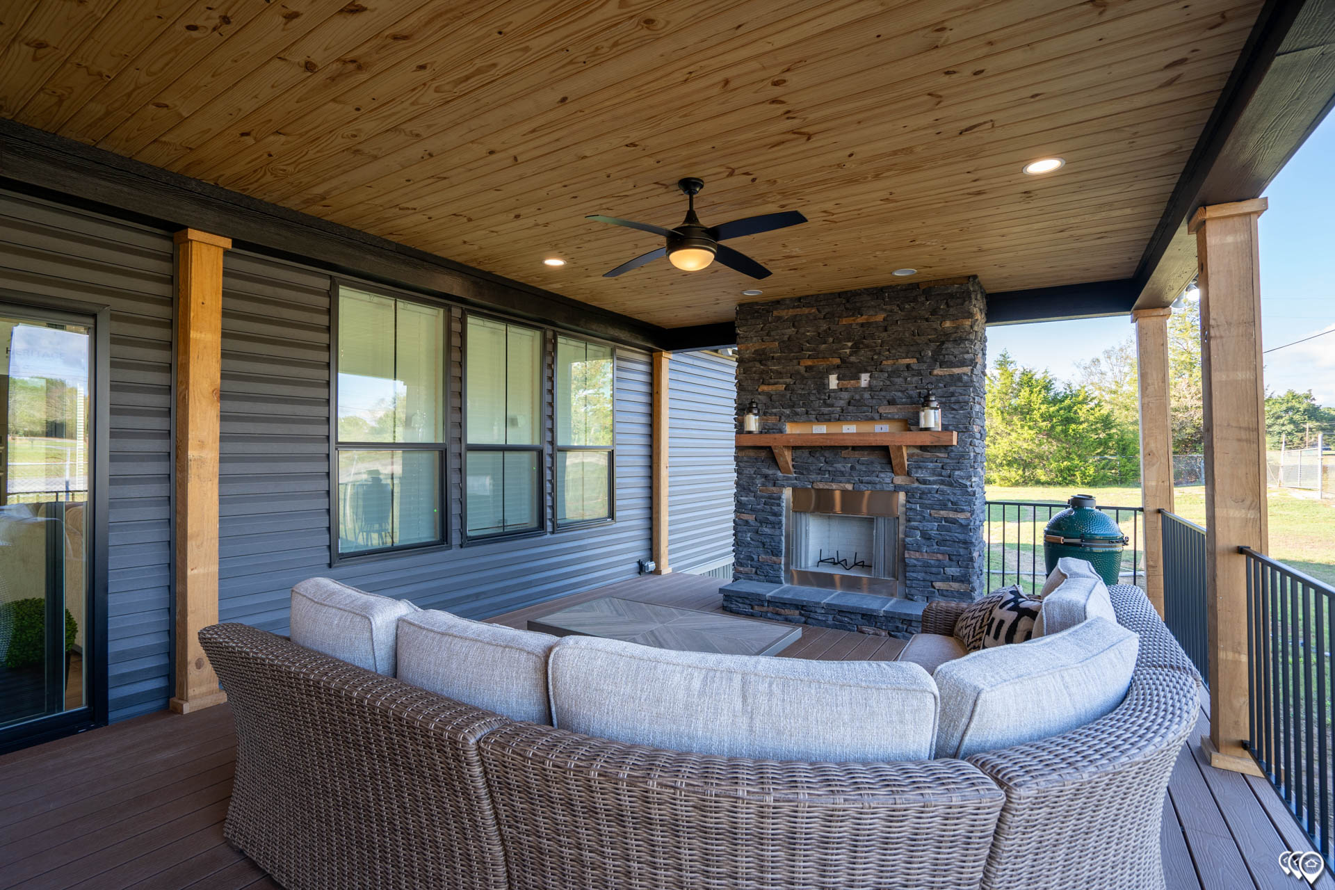 Prefab Series The Lost Creek 1026-84-4-47 from Franklin Home Center, LLC